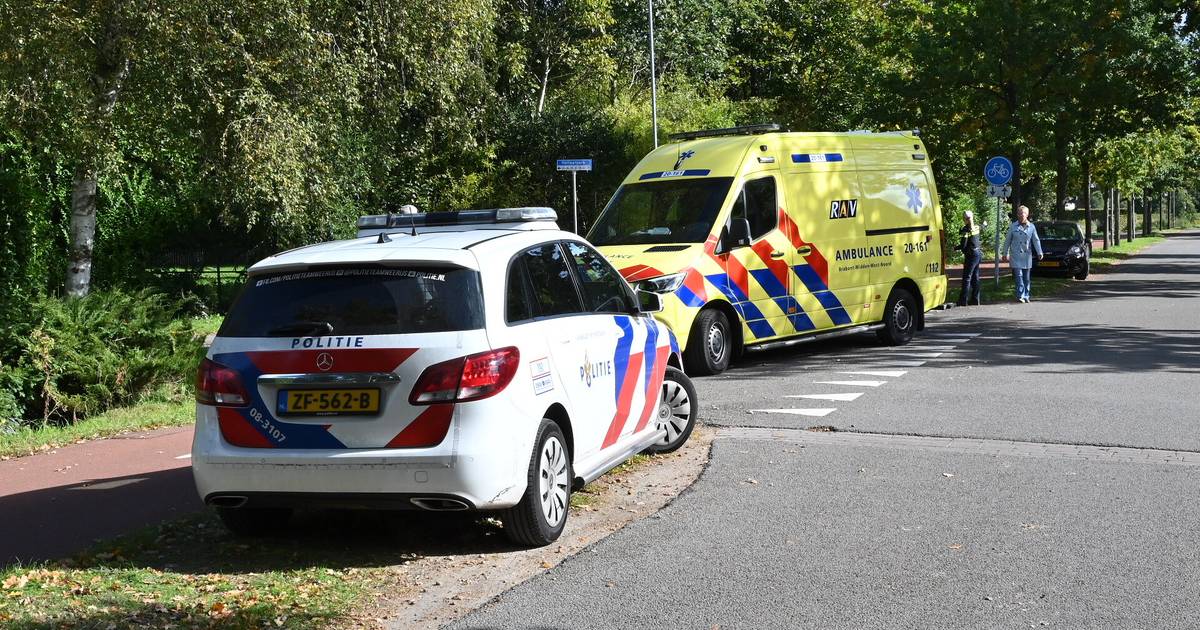 Scooterrijdster raakt gewond bij botsing met auto in Breda | Breda | pzc.nl