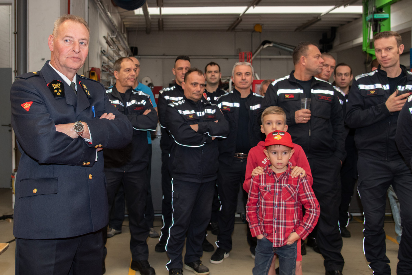 Brandweercommandant Luc Van Hoof (63) gaat na 35 jaar met pensioen ...