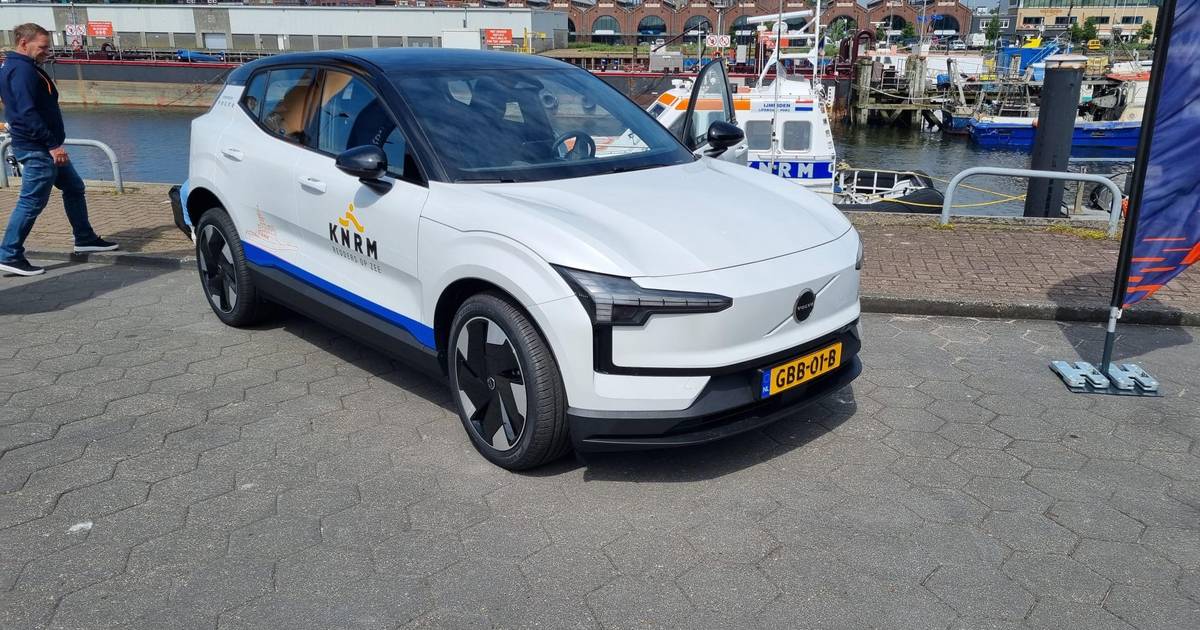 Eerste exemplaar nieuwe kentekenserie uitgereikt: zo ziet het ...