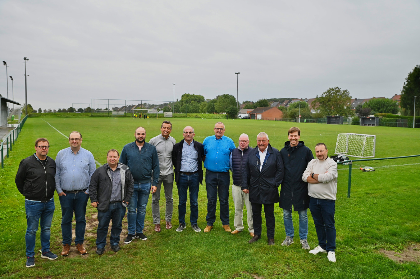 Na waterbom krijgt WS Lauwe een kunstgrasveld: “Met deze aanpassingen ...