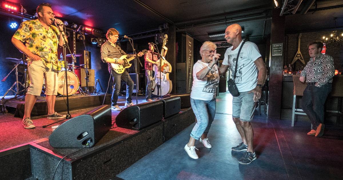 Oud-zanger Shocking Blue jamt mee bij JJ Music House: ‘Dit heb je ...