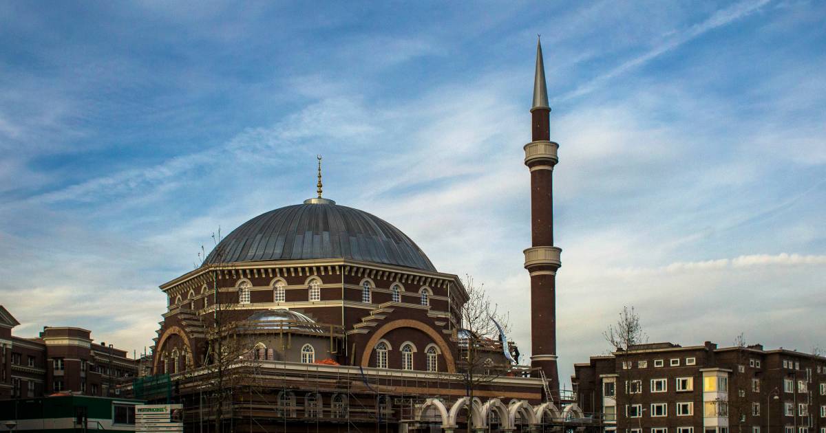 Turkse moskee hoopt eindelijk zijn minaret te mogen bouwen in ...