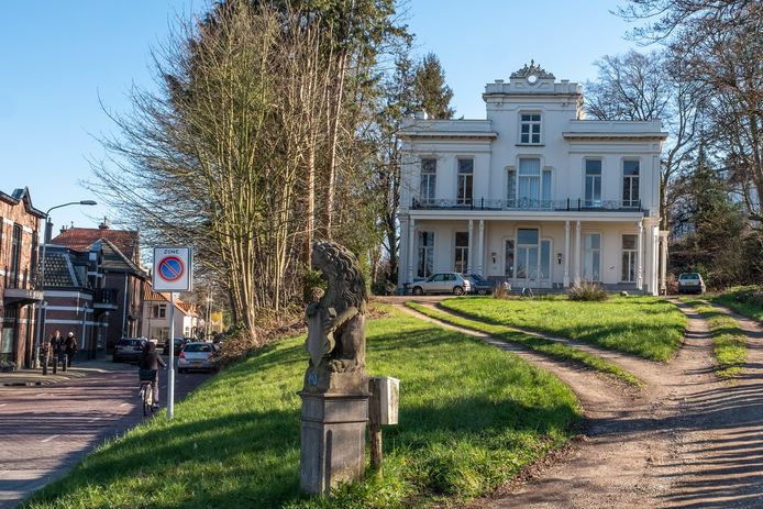 Deze statige Villa Westerbeek in Beek is verkocht | Berg en Dal ...
