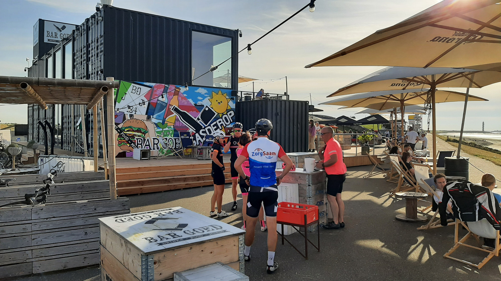 Bar Goed is de perfecte plek om in de remmen te knijpen | Foto | AD.nl