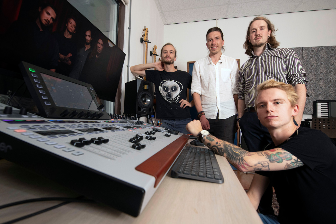 Rockband Vault uit Deventer bewandelt de omgekeerde weg: eerst succes ...