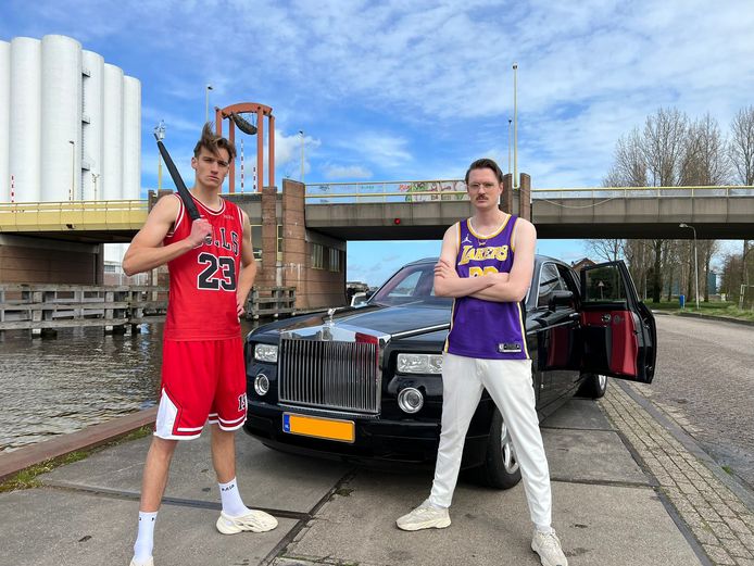 Bram Krikke komt met clubplaat: ‘Maar zingen zou ik het niet per se ...