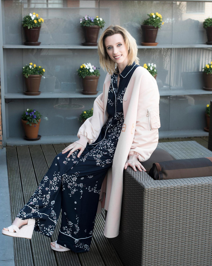 'Thuis'-actrice Tine Priem worstelde lange tijd met haar zelfbeeld ...