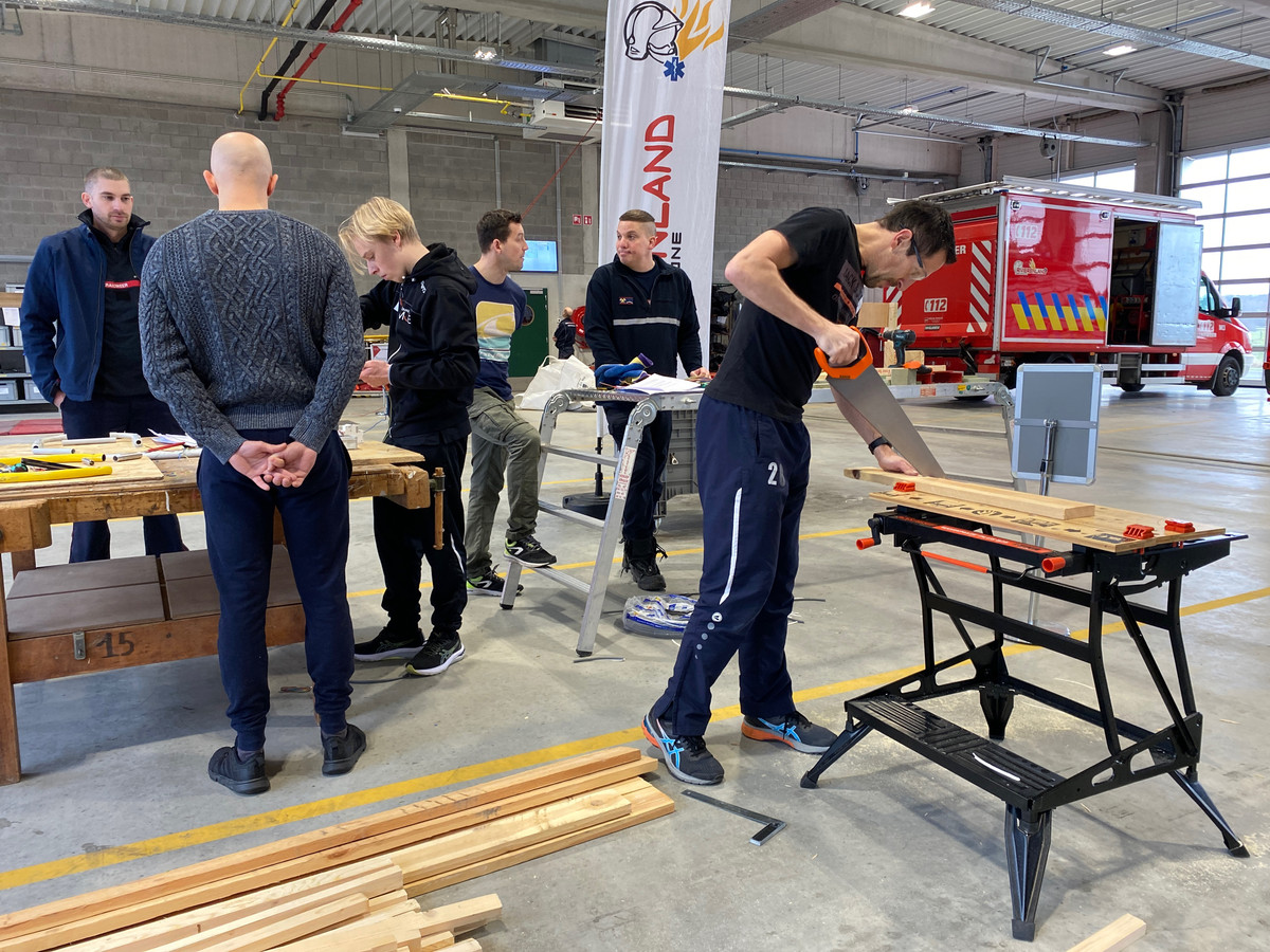 “Eerst zelf een brand meegemaakt, nu wil ik mensen helpen”: Brandweer ...