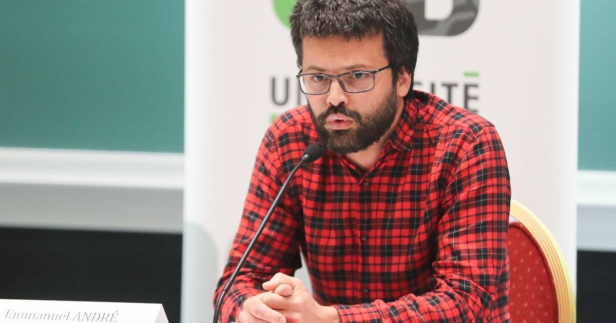 Emmanuel André sur la distribution des vaccins: “La main a été laissée ...