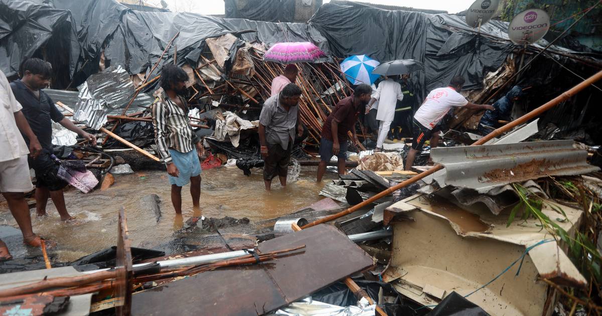 Al 27 doden door moessonregens in regio rond Mumbai | Buitenland | hln.be