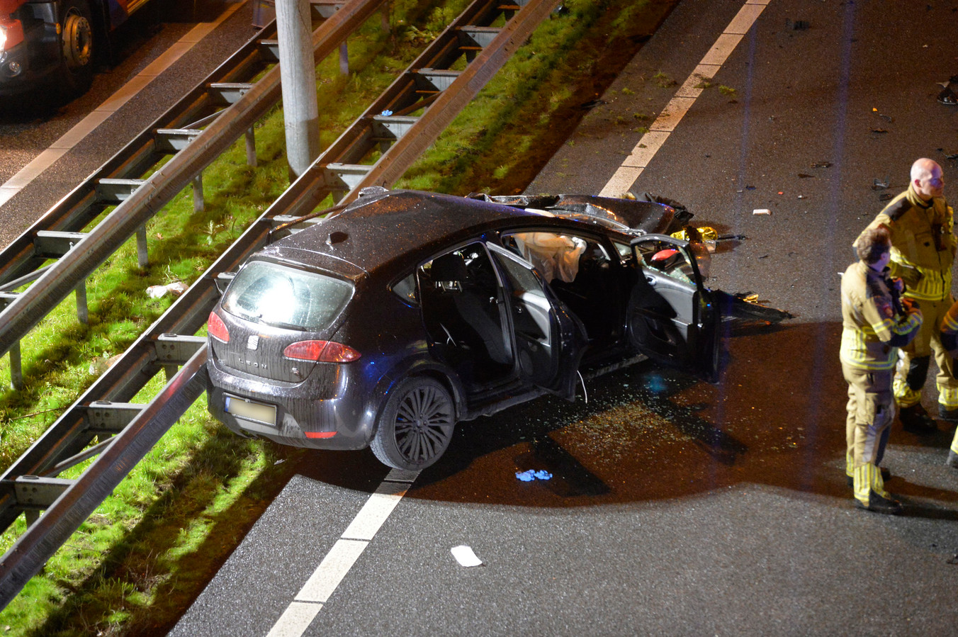 Twee doden in auto spookrijder, één dode in andere auto bij ongeval op ...