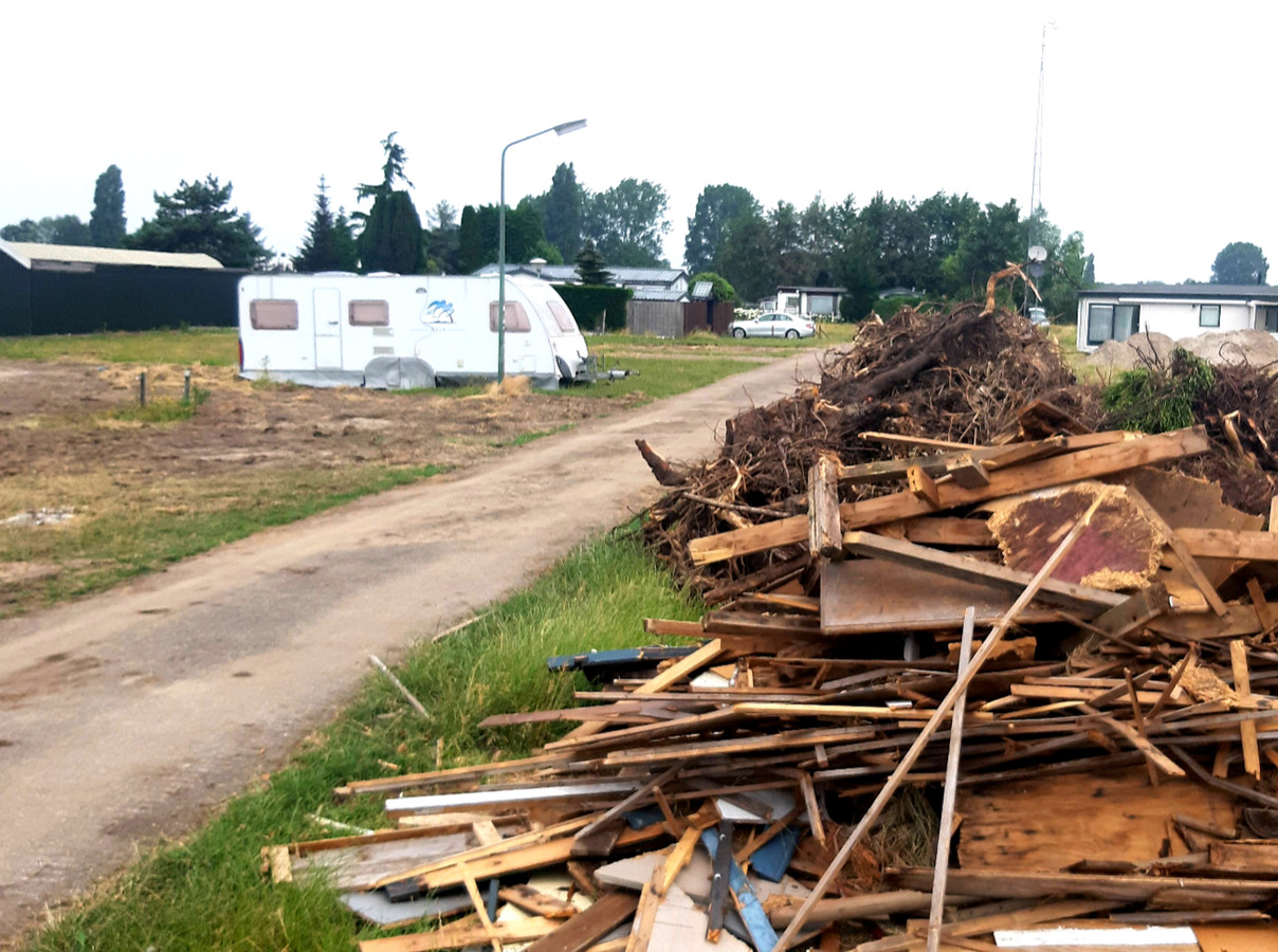 Ina (81) was dertig jaar dolgelukkig in haar stacaravan, maar nu gaat ...