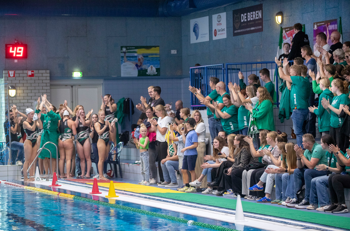 Nieuw zwembad Ede: rijden we een donkere tunnel in, of is dit nieuwe ...