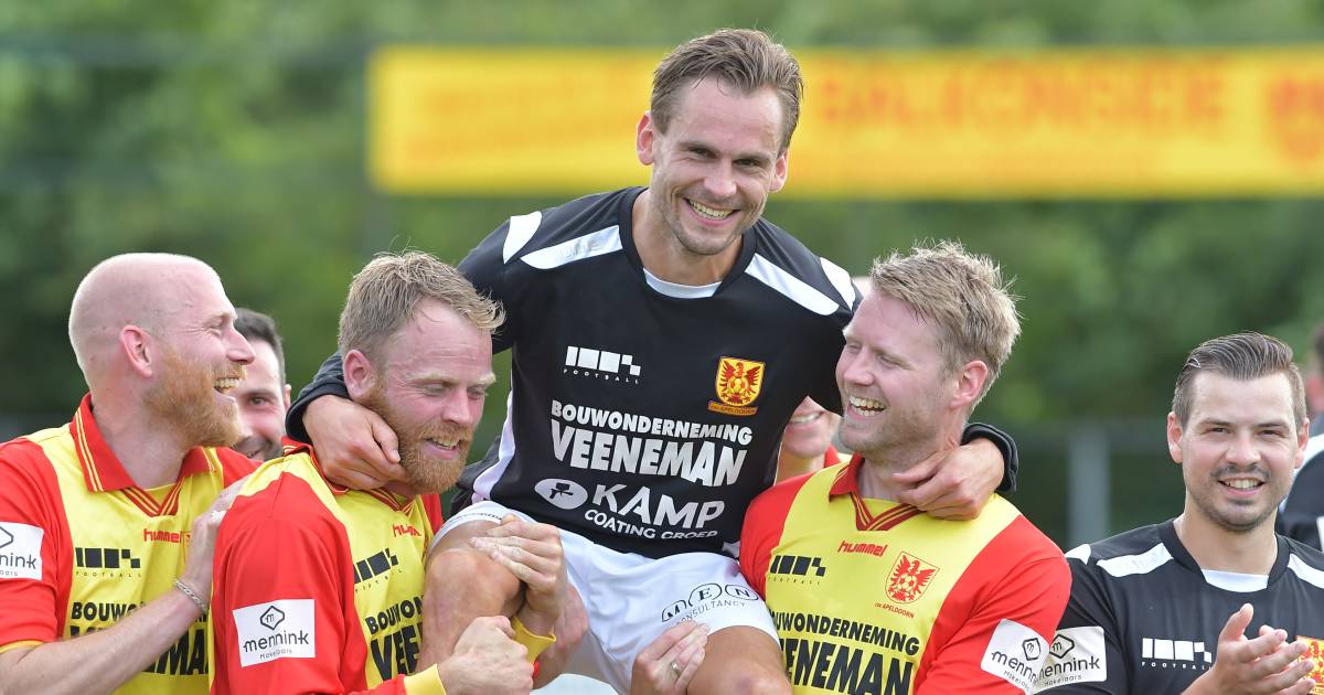 Steven van Es krijgt bij CSV Apeldoorn na twee jaar nu echt zijn dik ...