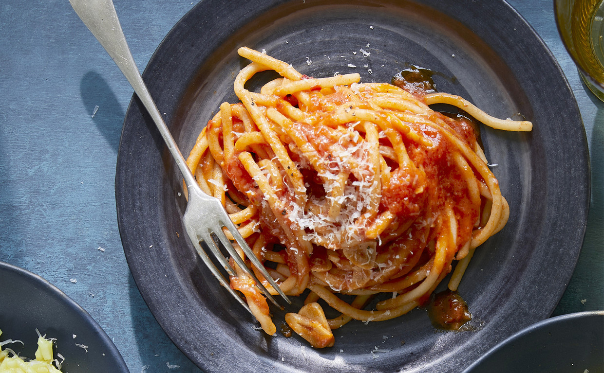 Supersimpele pici all’aglione (dikke pasta) uit Sienna | Libelle