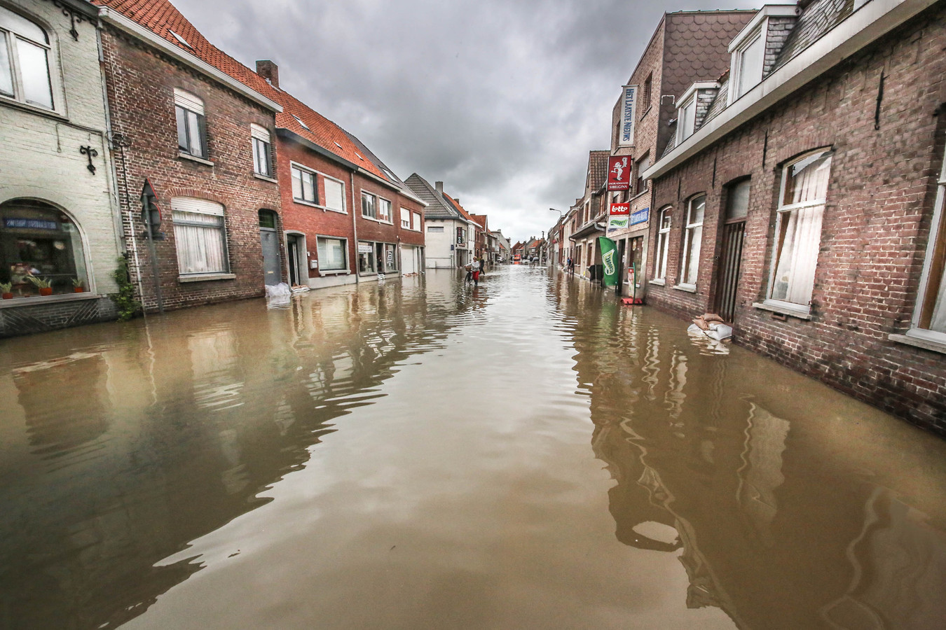 MIJN DORP. Op wandel door Ardooie met belleman Donald Debel: “Als ...