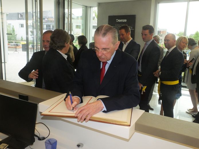 Deinzenaar Jacques Rogge (79) overleden: “Hij verdient een standbeeld ...