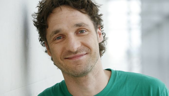 Javier Guzman werkt aan verslavingsboek | Show | AD.nl