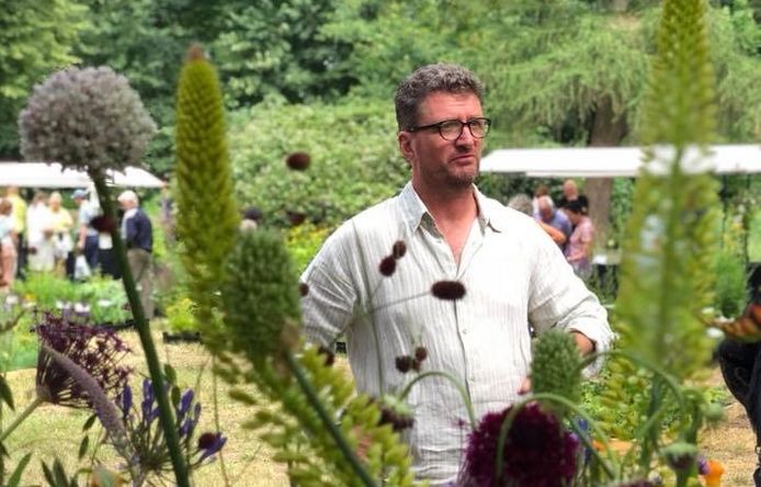 Bloemenman Bart Bresser geridderd: ‘Een groot voorbeeld en ambassadeur ...