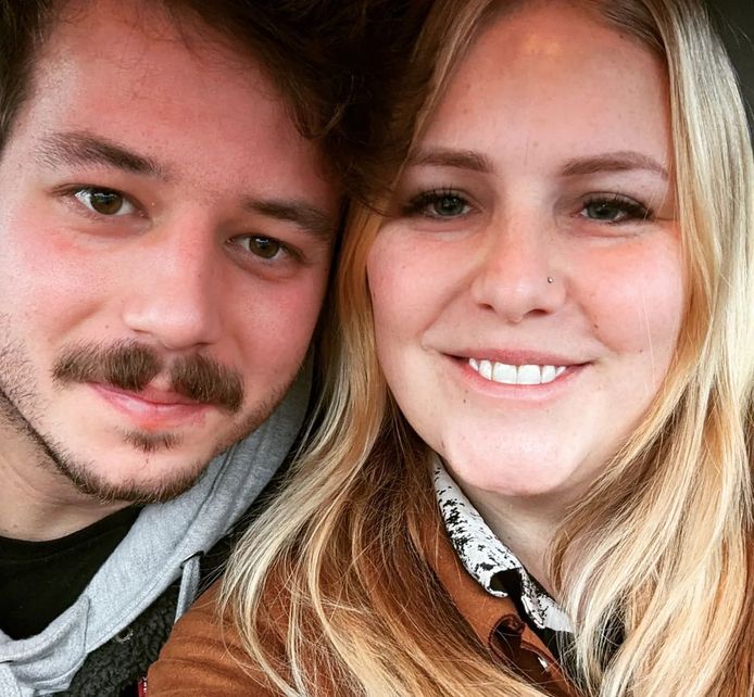 Na 16.000 mislukte matches op Tinder: Amelie Albrecht stelt nieuwe ...