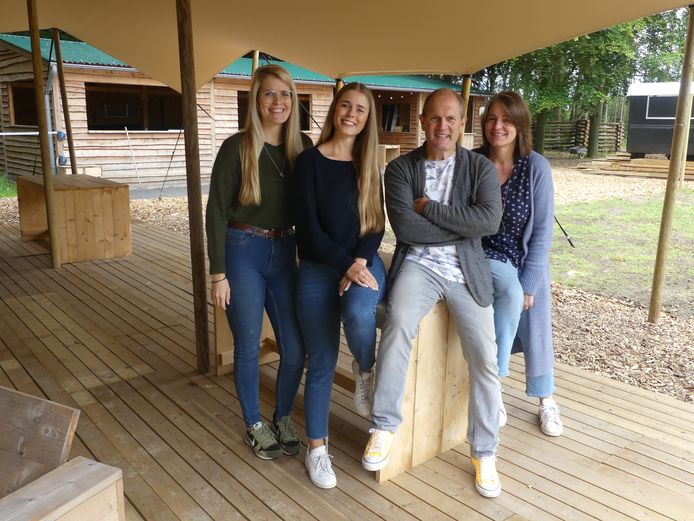 Familie Schotte opent opnieuw pop-uprestaurant Au Bon Endroit: “Extra ...