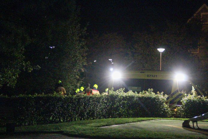 Vrouw raakt gewond na val van dam in Nijkerk | Amersfoort | AD.nl