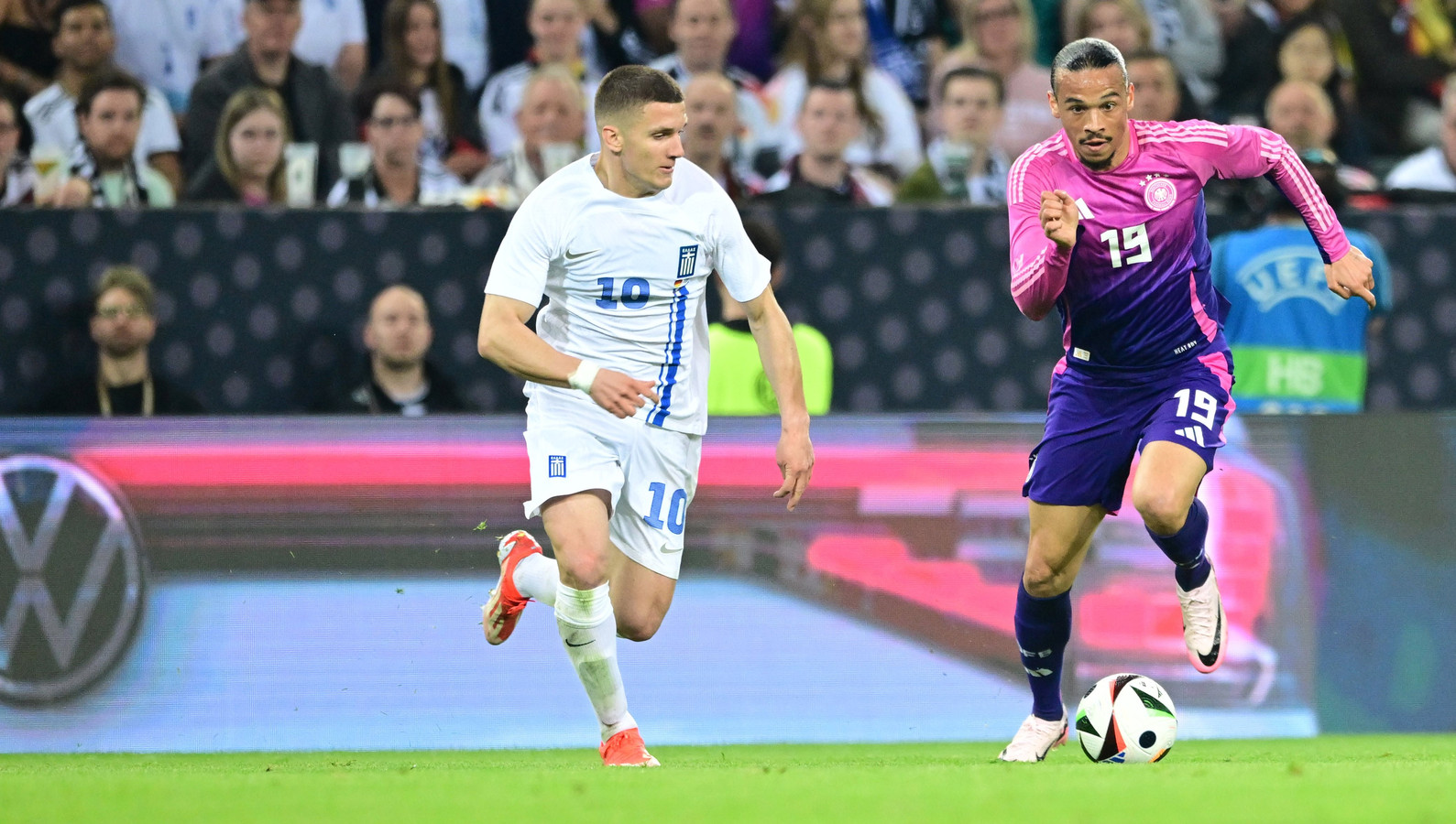 PORTRET. Christos Tzolis, het Griekse wonderkind dat bij Club Brugge ...