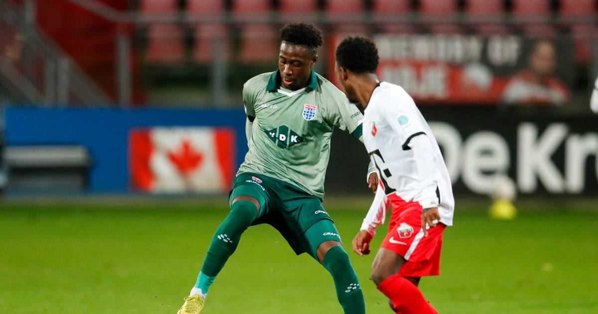 PEC Zwolle O21 moet kampioensfeestje uitstellen: punt in Tilburg is ...