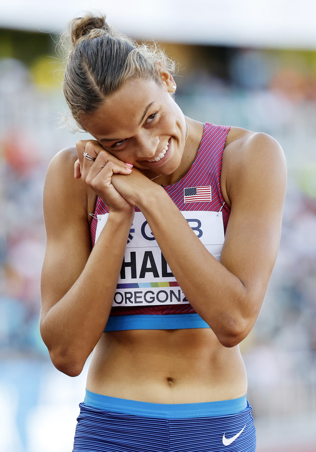 Une performance historique: l’Américaine Anna Hall réalise 5.004 points ...