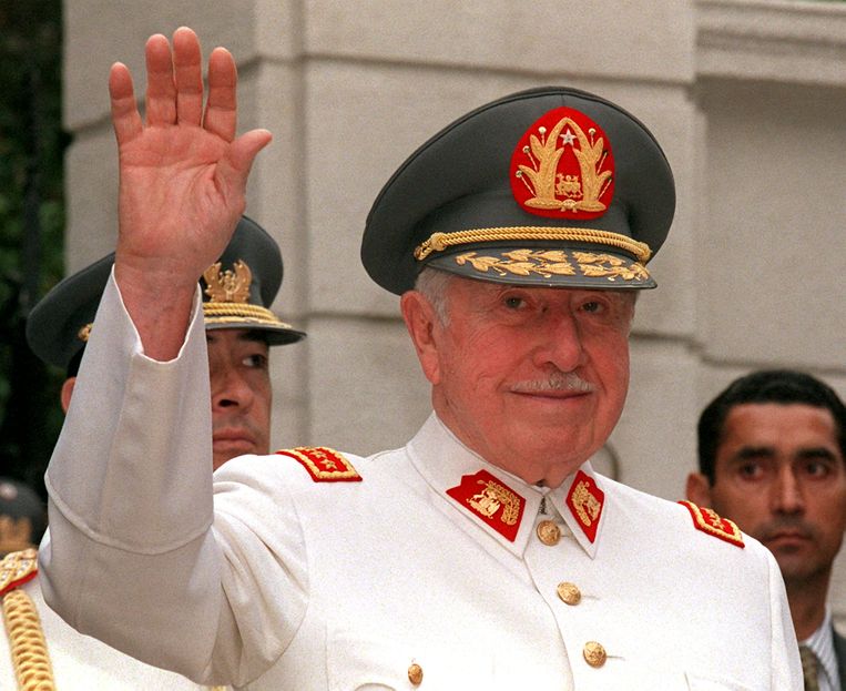 Chili wil 1,4 miljoen euro terug van familie overleden dictator Pinochet