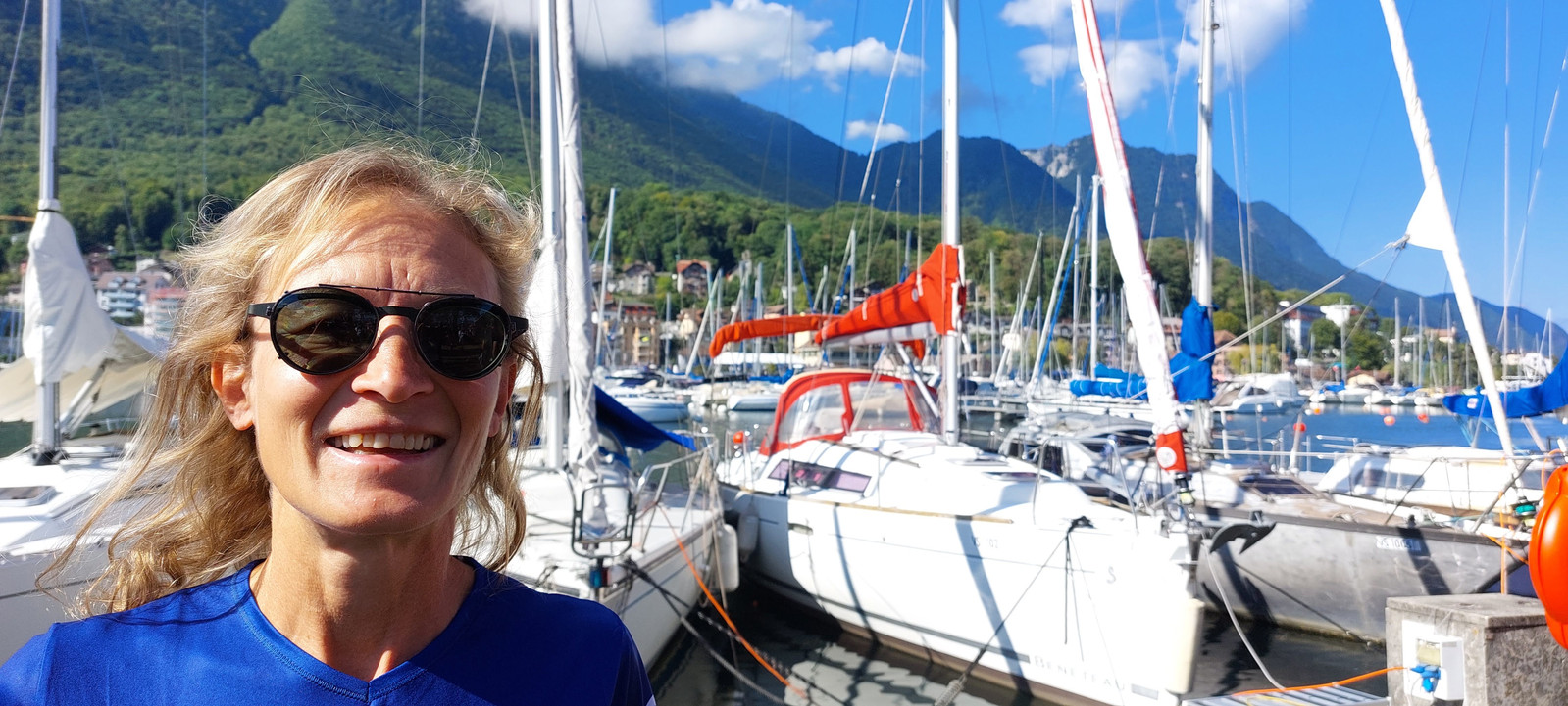 Ann (50) loopt 360 kilometer door Zwitserse Alpen en overwint 26.000 ...