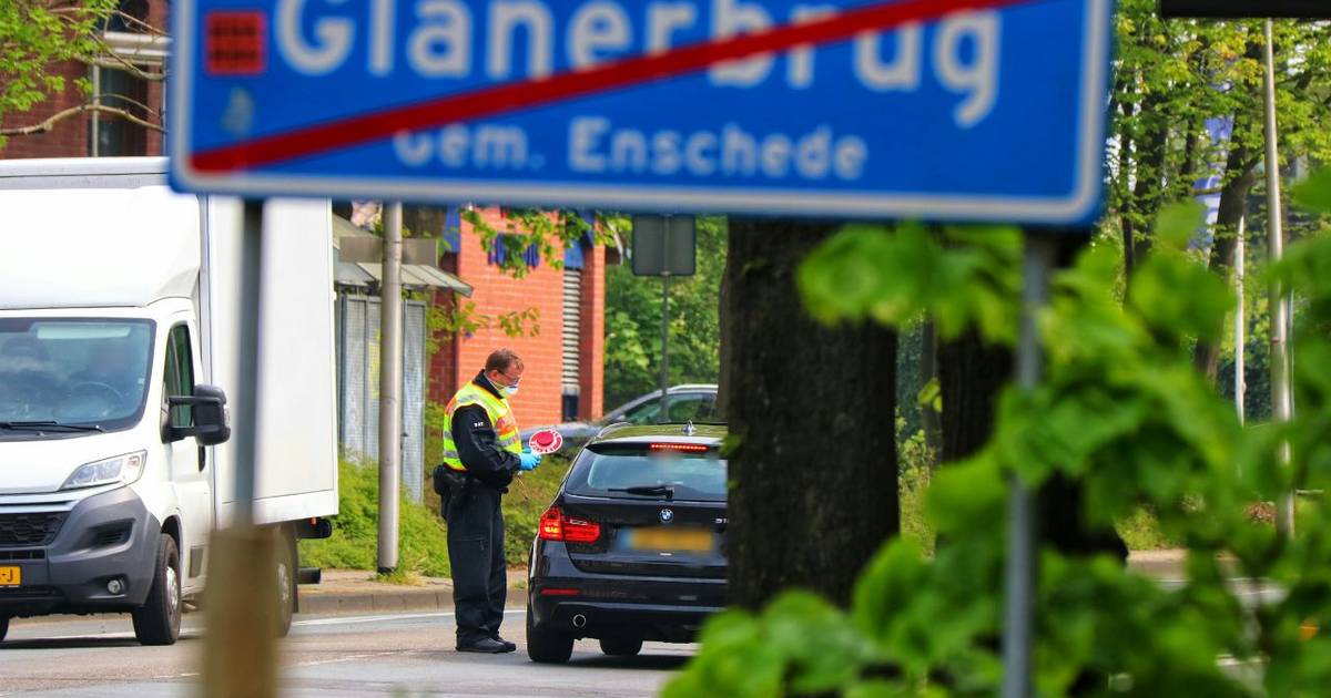 Grenscontroles tussen Nederland en Duitsland zijn verlengd | Enschede ... Grenscontroles tussen Nederland en Duitsland zijn verlengd | Enschede ...