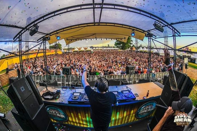 DJ Michiel Cnudde viert zaterdag 20ste verjaardag: “Dat ik mensen uit ...