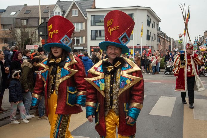 21 praalwagens kleuren 66ste Carnavalsstoet in Wetteren | Wetteren | hln.be