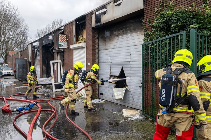 Politie tast nog in duister naar brand Malburgen: hoe ontstond vuurzee in Arnhemse garagebox ...
