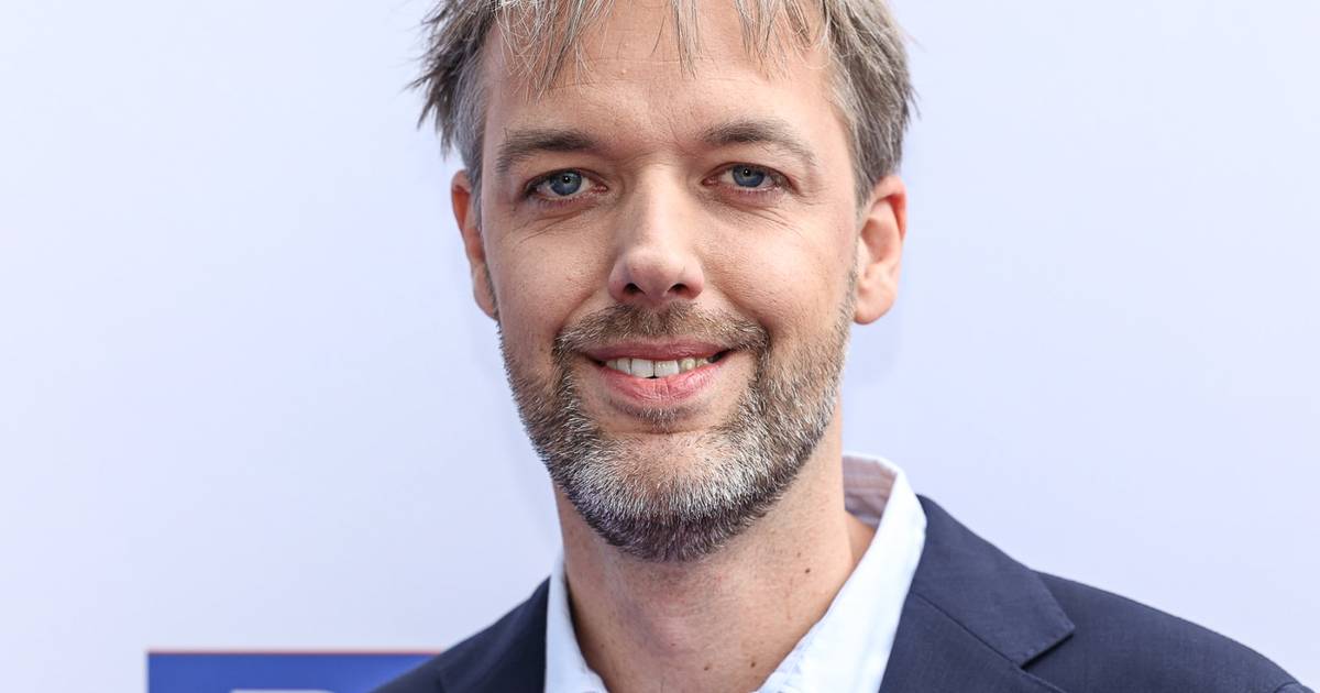 Olaf Koens vertelt in NM Kamp Vught over de oorlog in Oekraïne ...