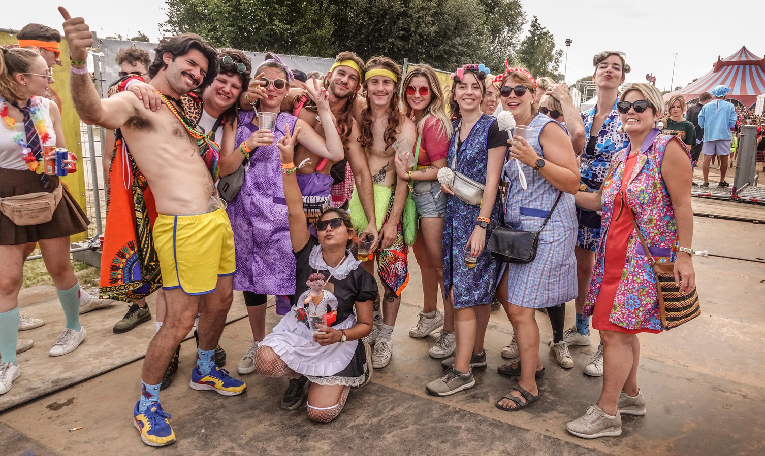 Kamping Kitsch Club opnieuw voltreffer: “Bloot? Ik had er toch wat meer ...