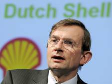 Oude Shell-baas signeert in Rotterdam en niet iedereen is daar blij mee ...