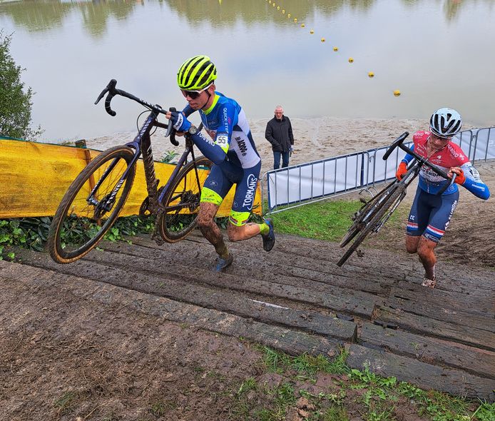 Senna Remijn zet uitstekende start van het cross-seizoen voort met ...