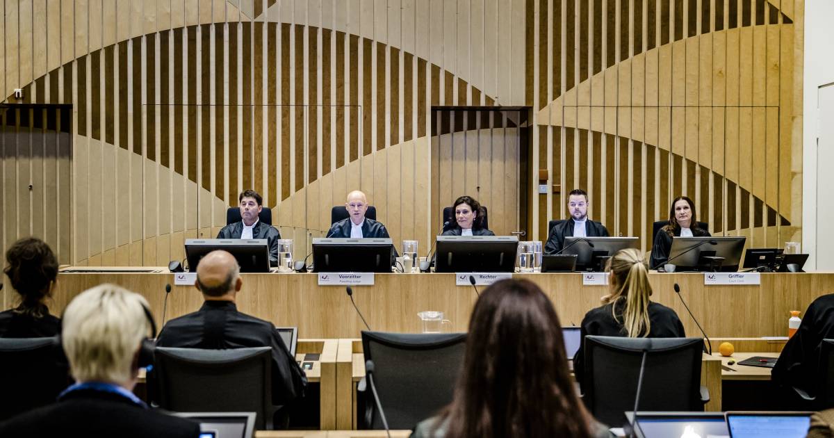 Honderden rechters en officieren dreigen met staking: ‘We moeten ...